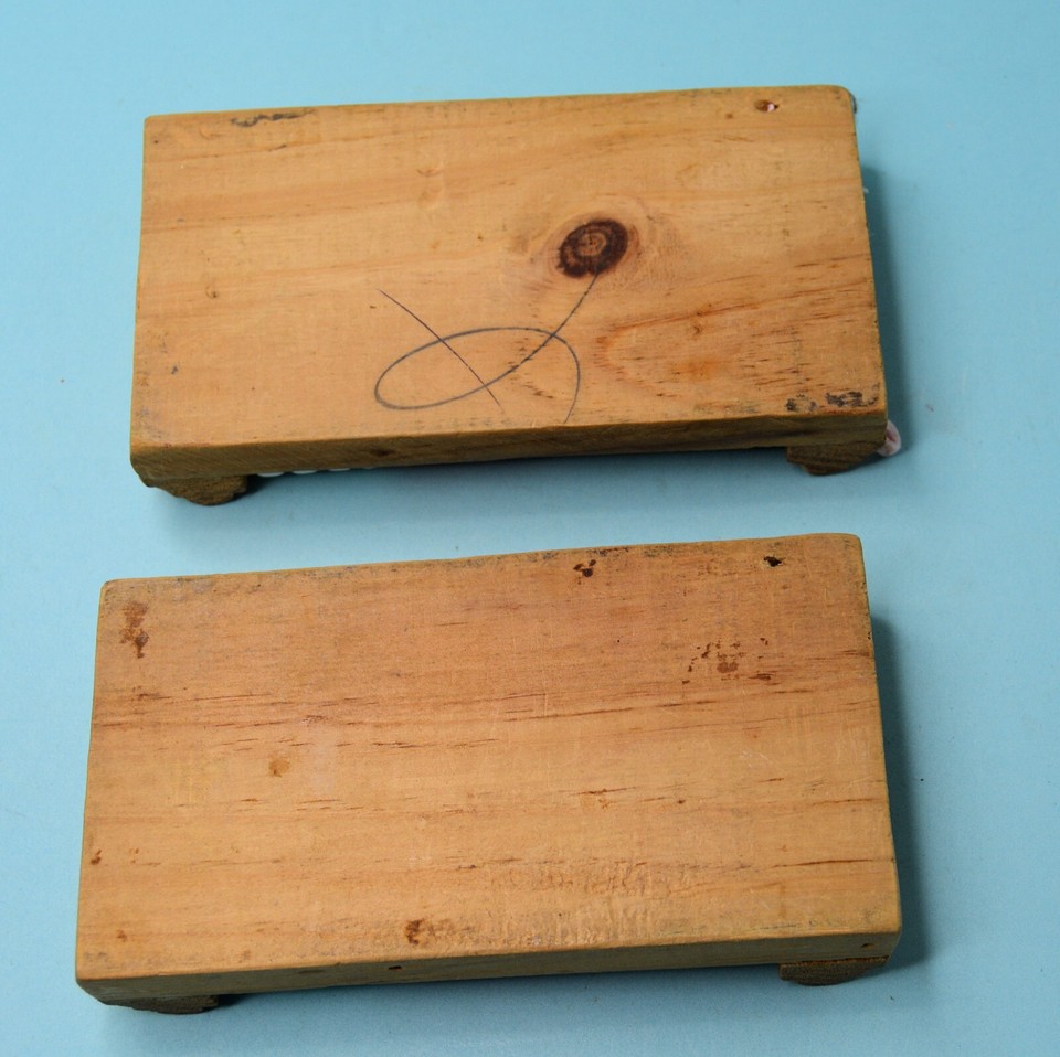 2 Dominoes Abacus ScoreKeeper Counter wood base | eBay