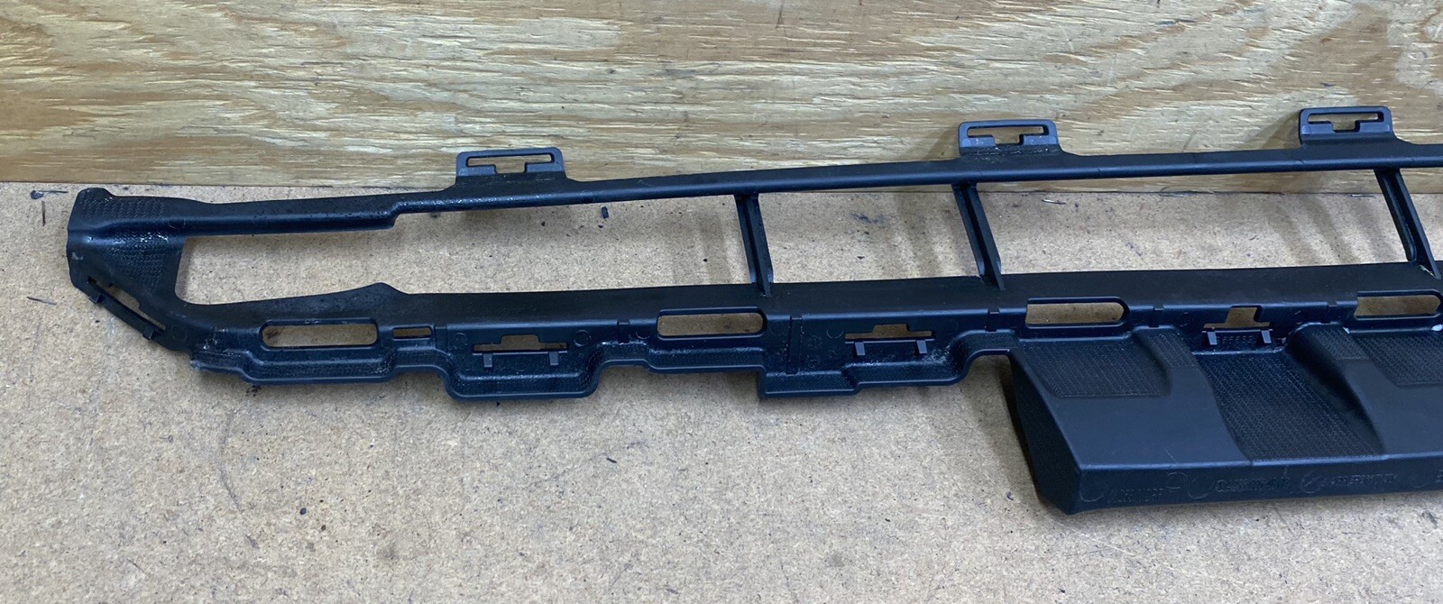 2020 MERCEDES GLC X253 FRONT BUMPER LOWER MOUNT CARRIER - A2538854806 ...