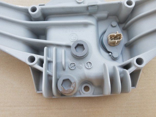 OEM BMW E36 Small Case 168mm Differential Diff Cover 3i8i 318is for ...