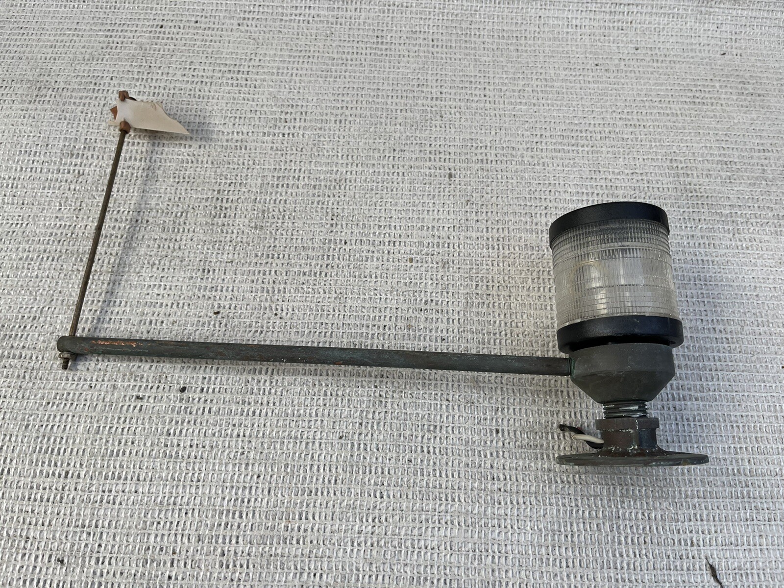 masthead all around white light, sailboat mast light with wind ...