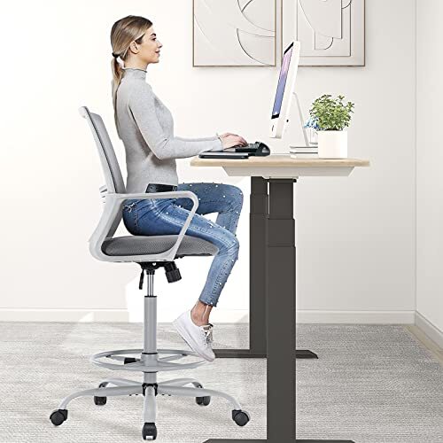Ergonomic Standing Chair