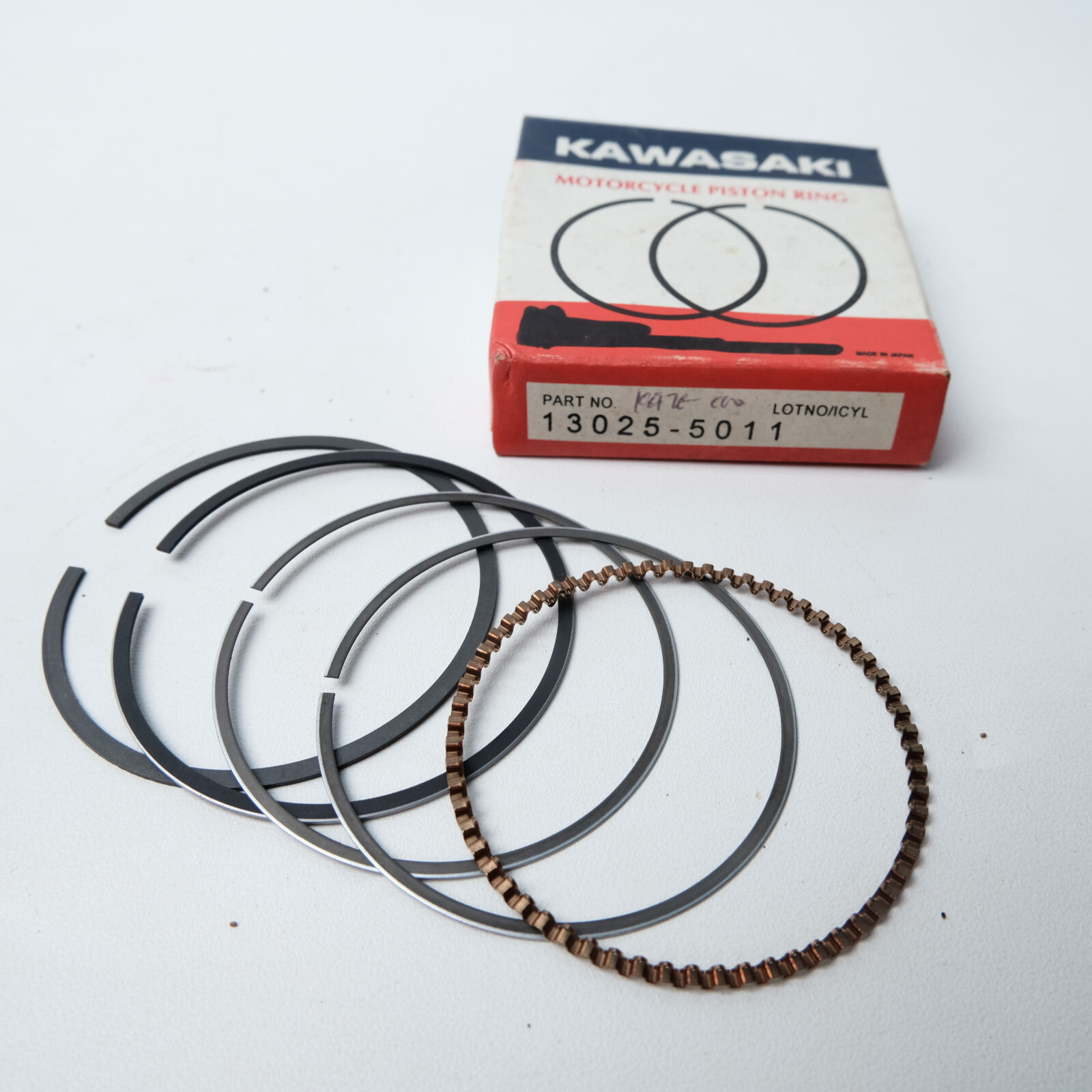 Kawasaki KH110 Kh 110 Gto 110 Piston Bague Oversize 0.50 NOS 13025-5011 ...