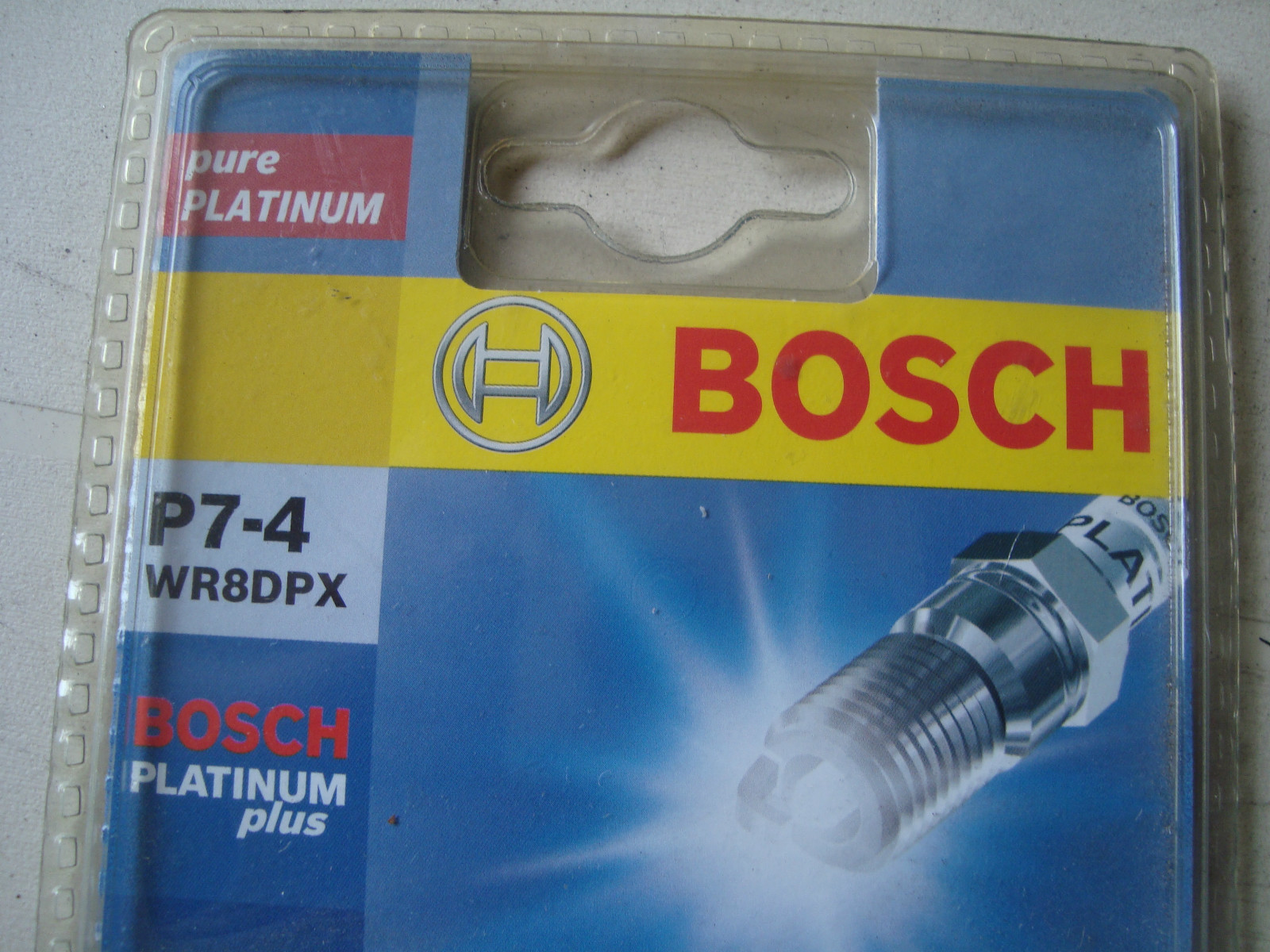 Spark Plugs BOSCH PLATINUM PLUS Pure Platinum "WR8DPX" 4 pkt free post ...
