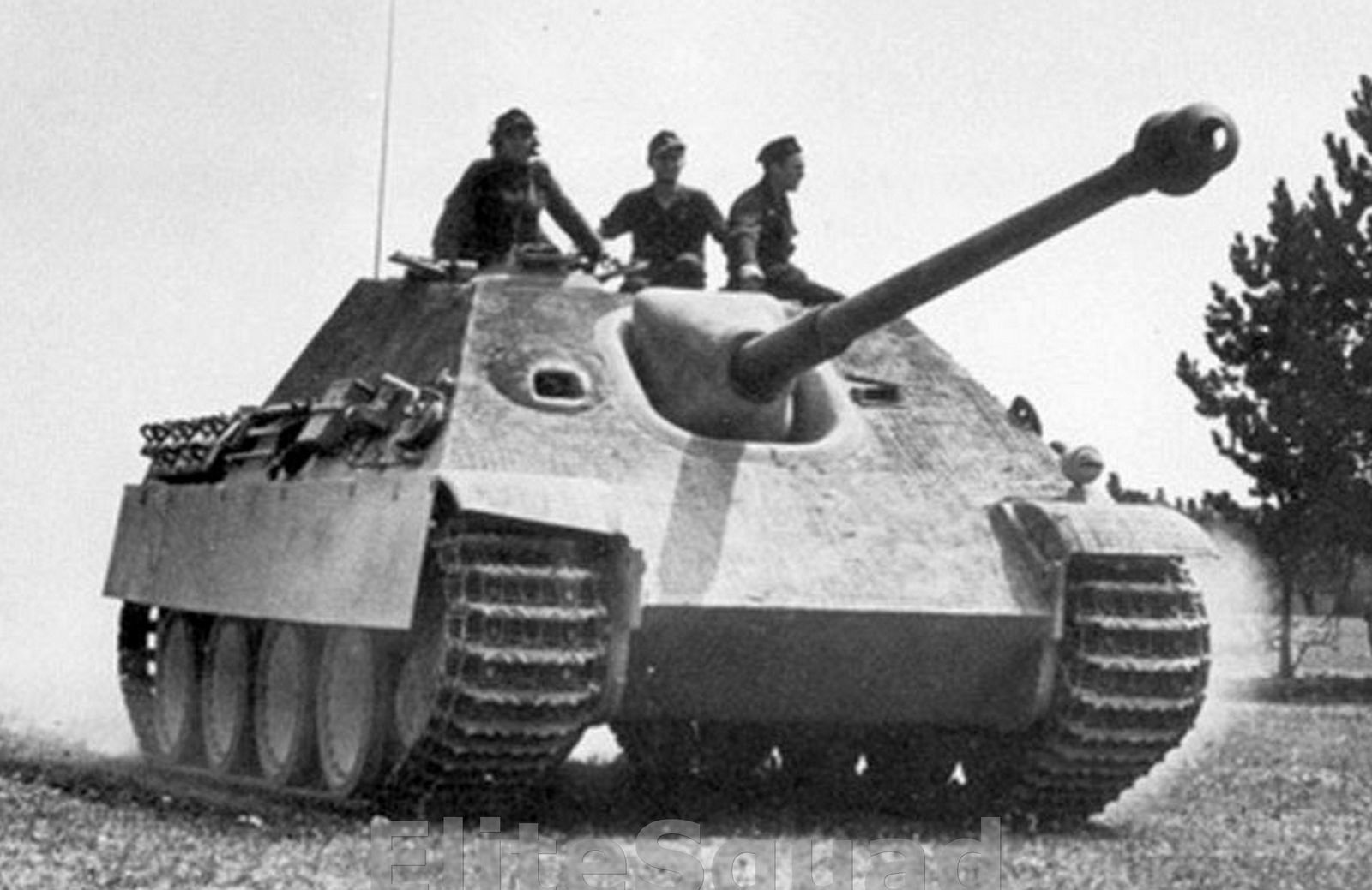 WW2 Photo Picture German Panzer Tank Jagdpanther with the crew 349 | eBay