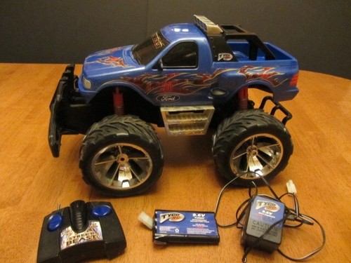 Tyco R/C Ford 150 Street Beast Tested and Works Battery, Charger and ...