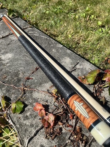 Brand New 4 Point “Cross Cue” By Giuli Custom Pool Cues. 3/8 X10 Pin. 1 ...