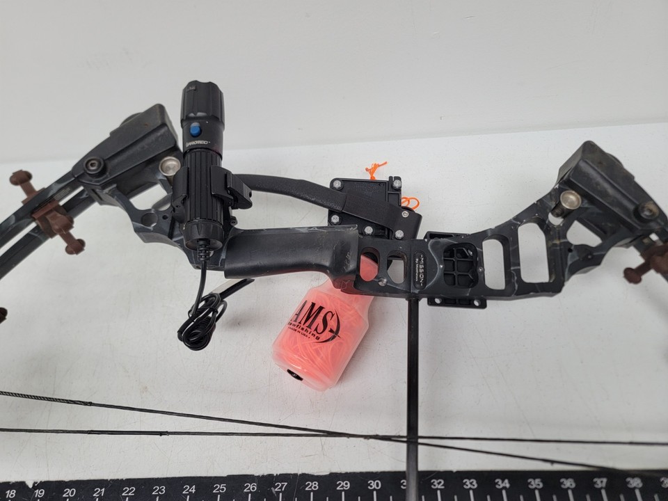 Mathew’s Mission Craze II RH Compound Bowfishing Bow 29" 35lb Draw | eBay