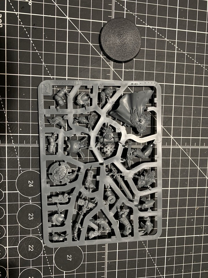 Space Wolves - WOLF BATTLE LEADER Warhammer 40k New on Sprue | eBay UK