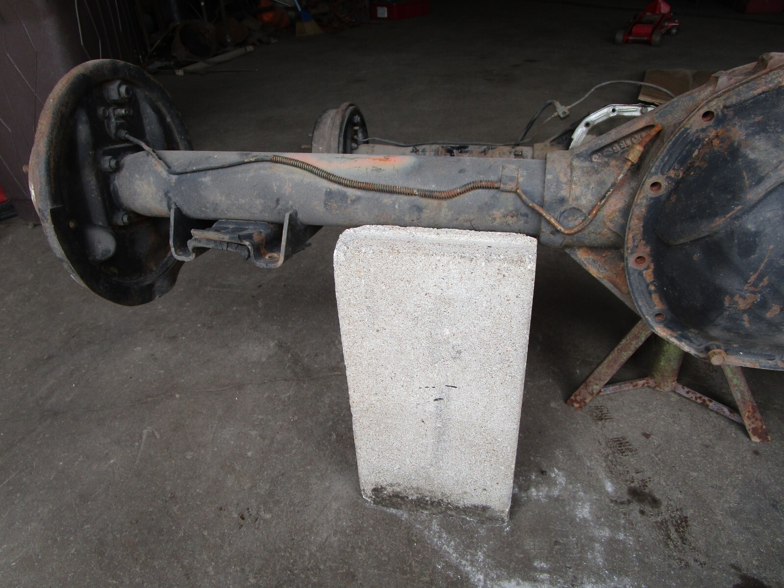 1967 Camaro RS SS Z28 12 bolt rear end housing code PF 3:31 Posi ...