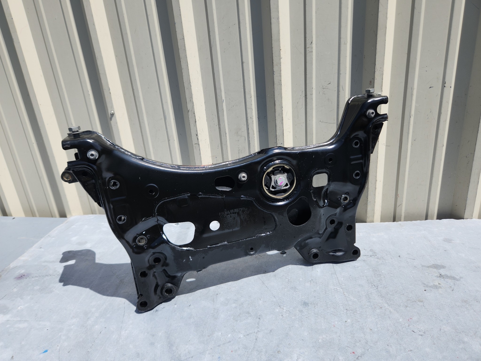 2020-2023 VOLKSWAGEN ATLAS CROSS SPORT AWD REAR SUBFRAME CROSSMEMBER ...