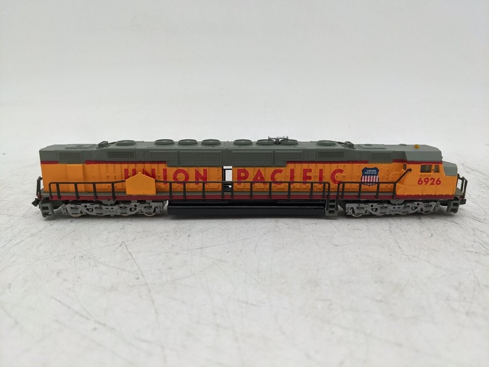 Bachmann 51-665-01 N Union Pacific DD40X Powered Diesel Locomotive ...