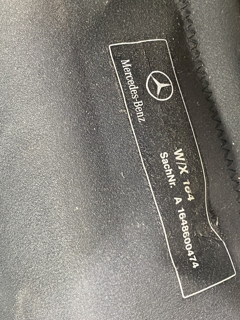 MERCEDES W164 Ml Cargo Net Divider Pet Barrier A1648600474 for sale ...