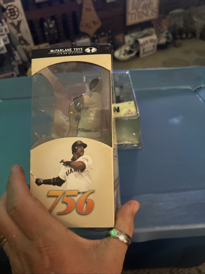 McFarlane Barry Bonds 756 All-Time MLB Home Run Champion Collector's ...