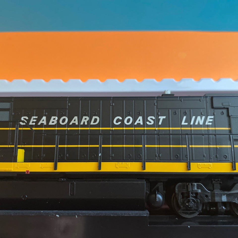 New! HO Atlas U30C SCL #2124 ESU Sound DCC | eBay