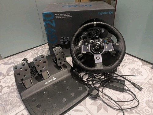 Logitech G920 UK Plug Driving Force Racing Wheel for Xbox One and PC ...