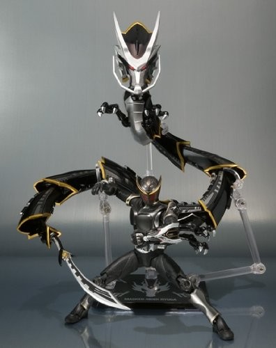 S.H.Figuarts Masked Kamen Rider Ryuki EPISODE FINAL Ryuga Figure ...