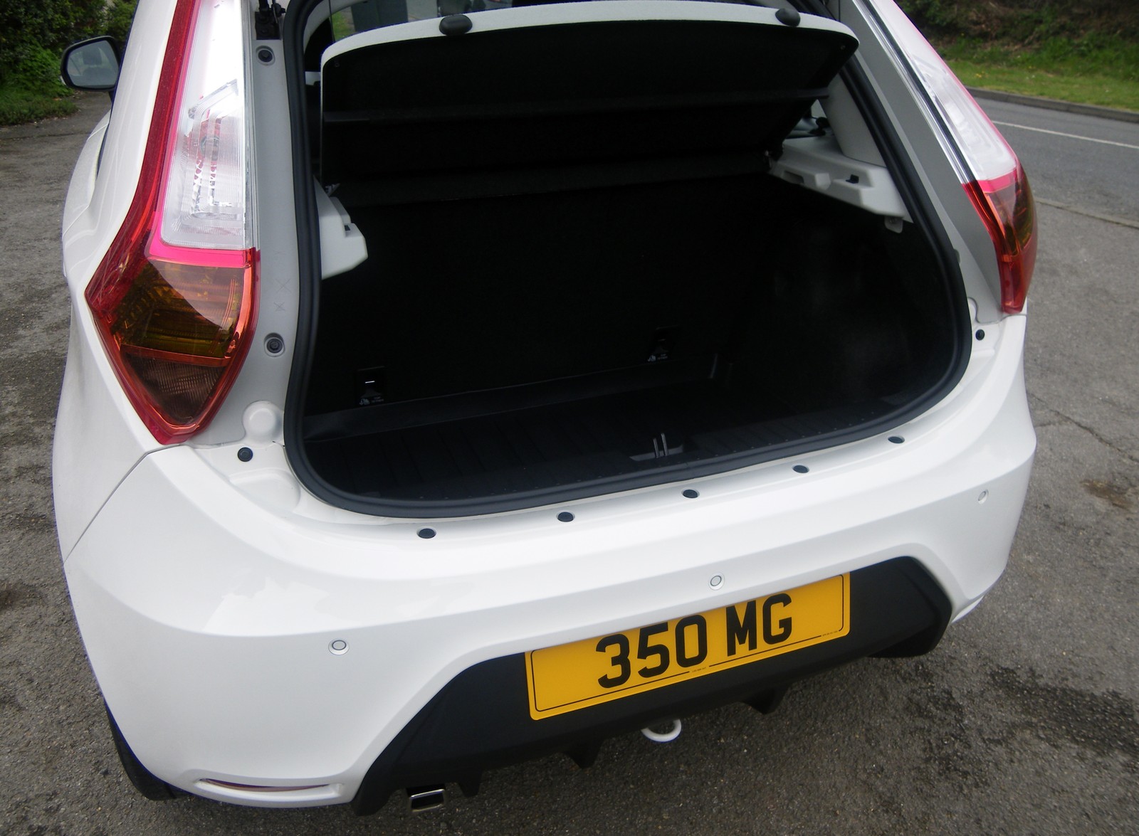 MG3 BOOT LINER HEAVY DUTY BOOT PROTECTOR MG 3 ALLOY LOGO BADGE 2013 ...