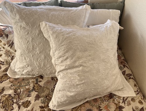 SIMPLY SHABBY CHIC WHITE DAMASK LACE PILLOW SHAMS 2 EURO SQUARES | eBay