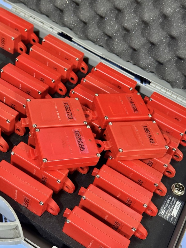 MYLAPS / AMB / TRANX260 CAR/BIKE 32x TRANSPONDER / CHARGER BRIEFCASE ...