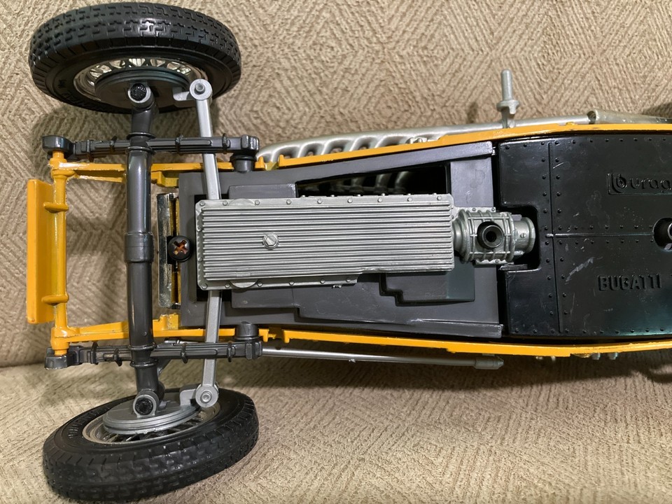 Burago 1:18th Scale 1934 Bugatti Type 59 Sports Car Yellow Used die ...