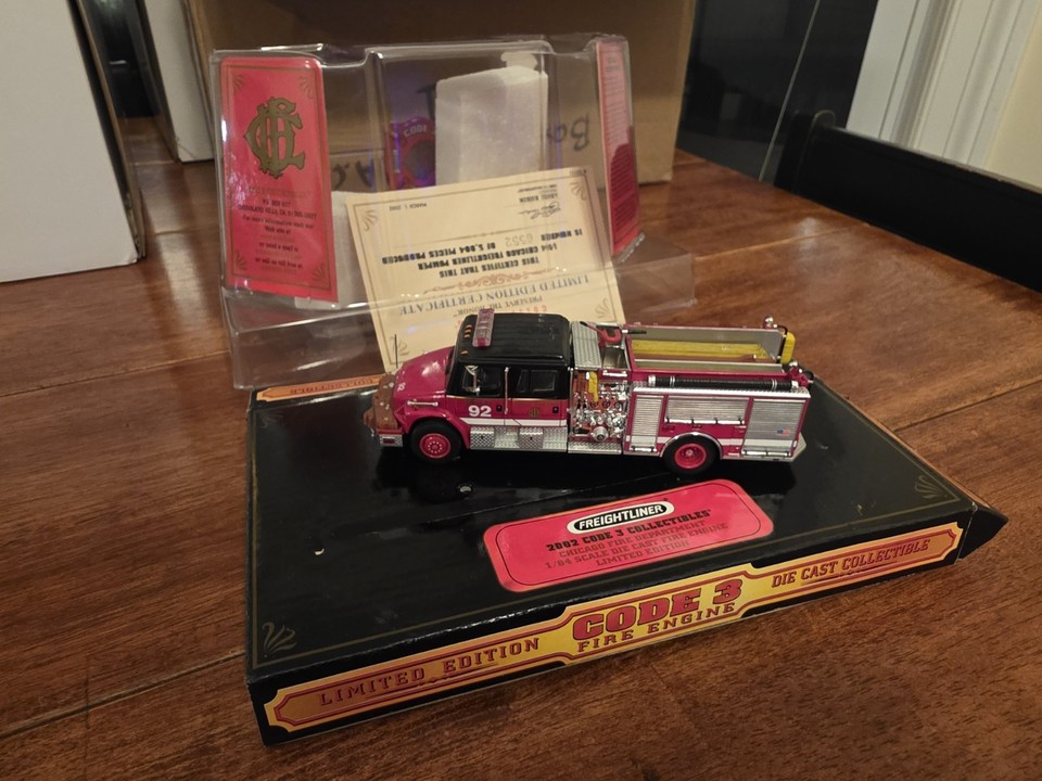 Code 3 Collectibles Freightliner Engine 92 Chicago Fire Department | eBay