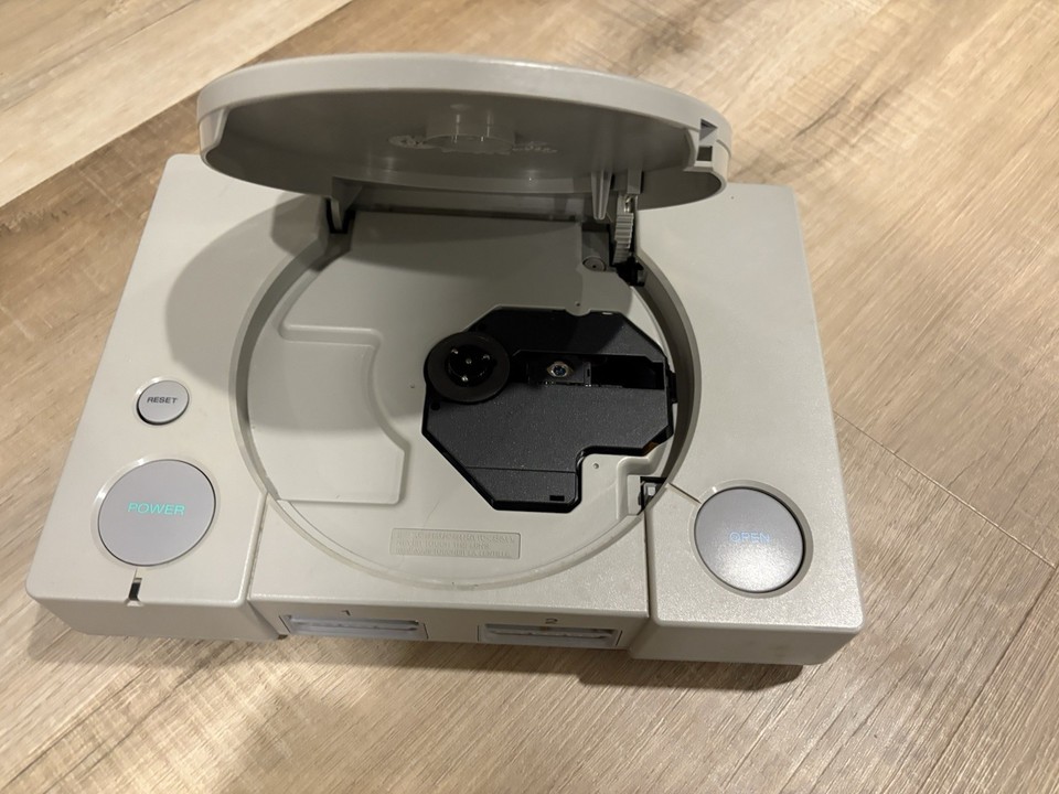 Sony PlayStation 1 PS1 Console Bundle SCPH-7001 w/2 Controllers & 4 ...