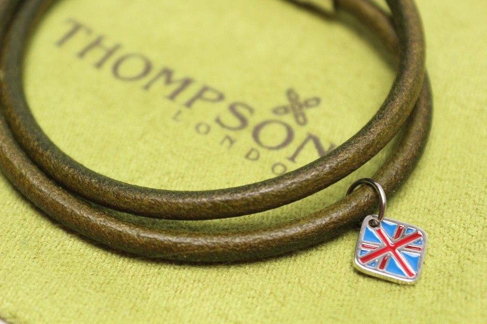 Thompson of London Mens Green Leather Bracelet 40cm Magnetic Twist Lock ...