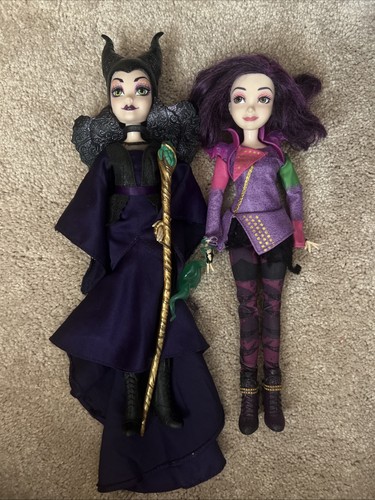 Descendants Dolls Toys R Us Exclusive Mal and Maleficent | eBay