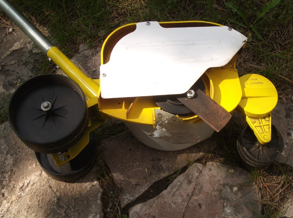 Paramount Electric Lawn Edger/Trencher Model 980-00 Adjustable .800hp ...