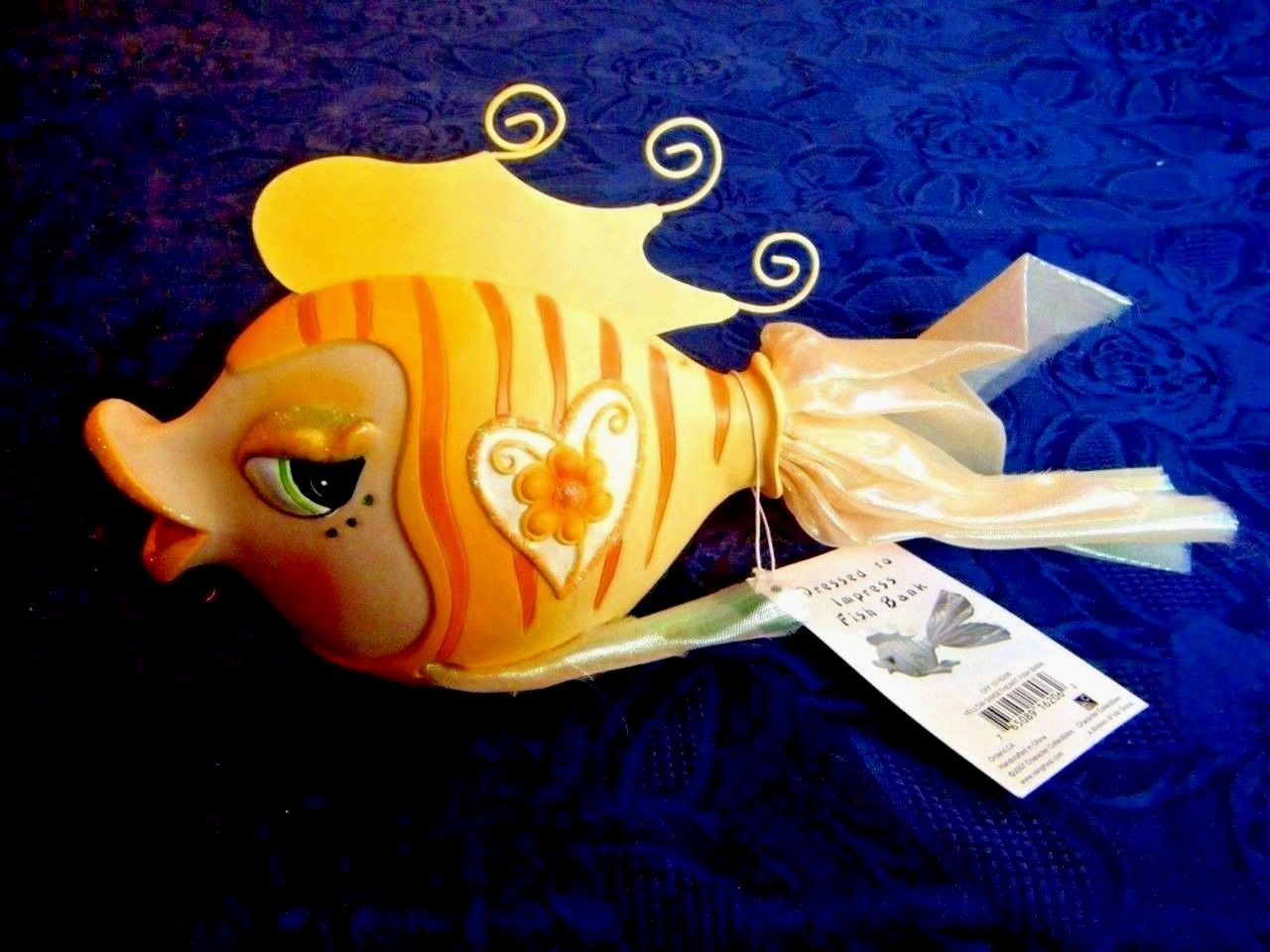 Fish Coin Bank Dressed to Impress Yellow Sweetheart Character ...