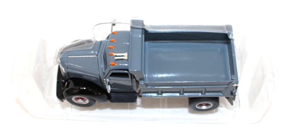 SpecCast 39511 International KB-8 Dump Truck 1:50 O Scale MIB Gray | eBay