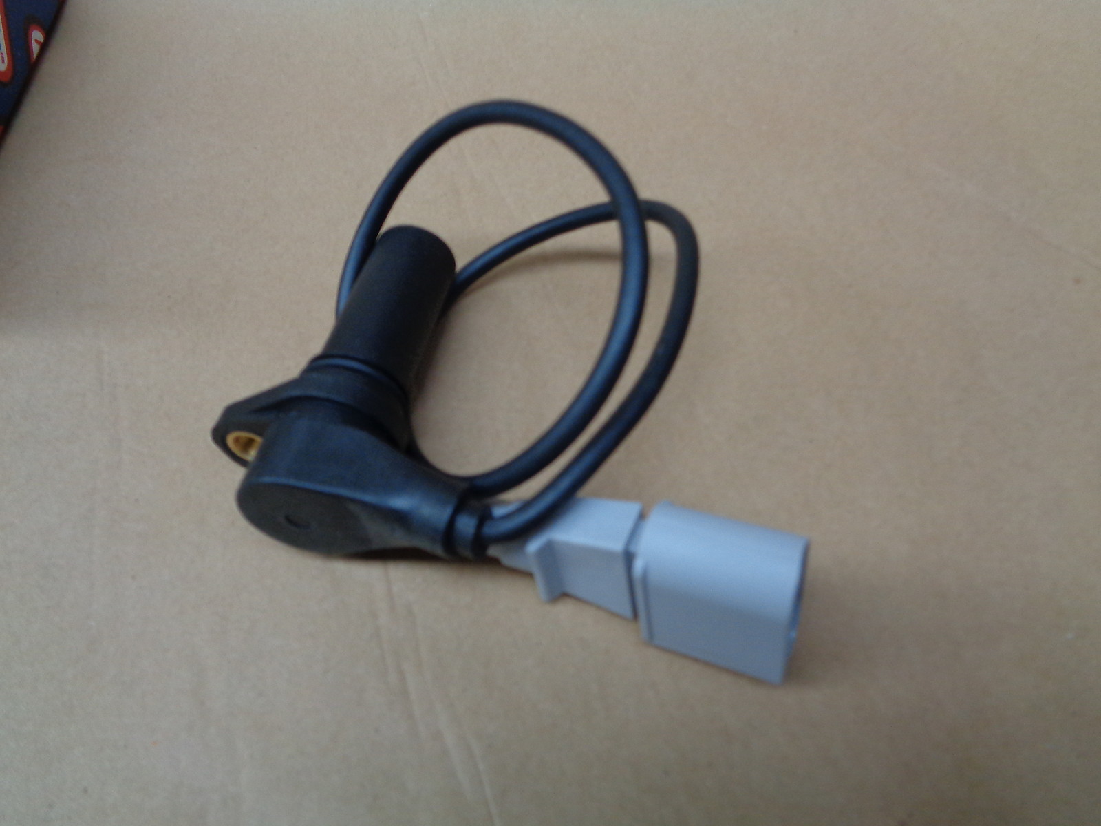 NEW Genuine Fuel Parts CS1243 CRANKSHAFT SENSOR A3 GOLF SHARAN FABIA ...