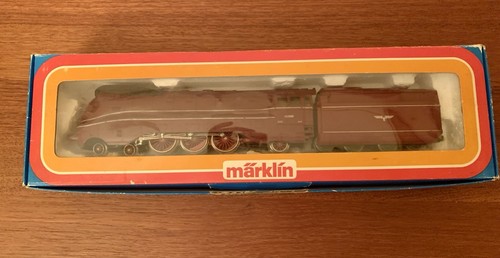 Märklin AC HO 3089 German DRG Class BR 03 Streamline Steam Locomotive ...