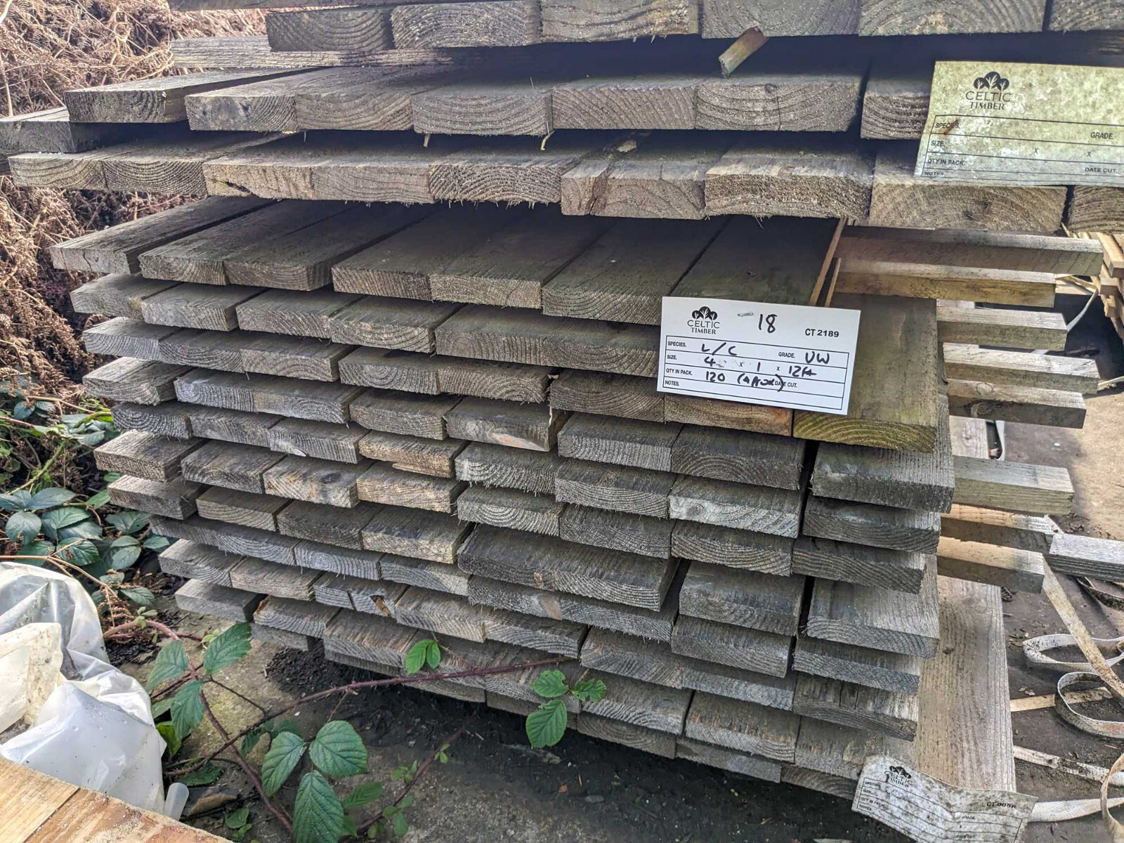 BARGAIN CLEARANCE LARCH CEDAR OAK SOFTWOOD HARDWOOD CLADDING FENCING ...