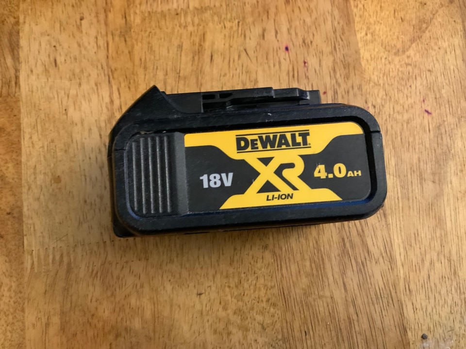 Dewalt Genuine DCB182 18V 4.0Ah XR Li-Ion Lithium Battery | eBay UK