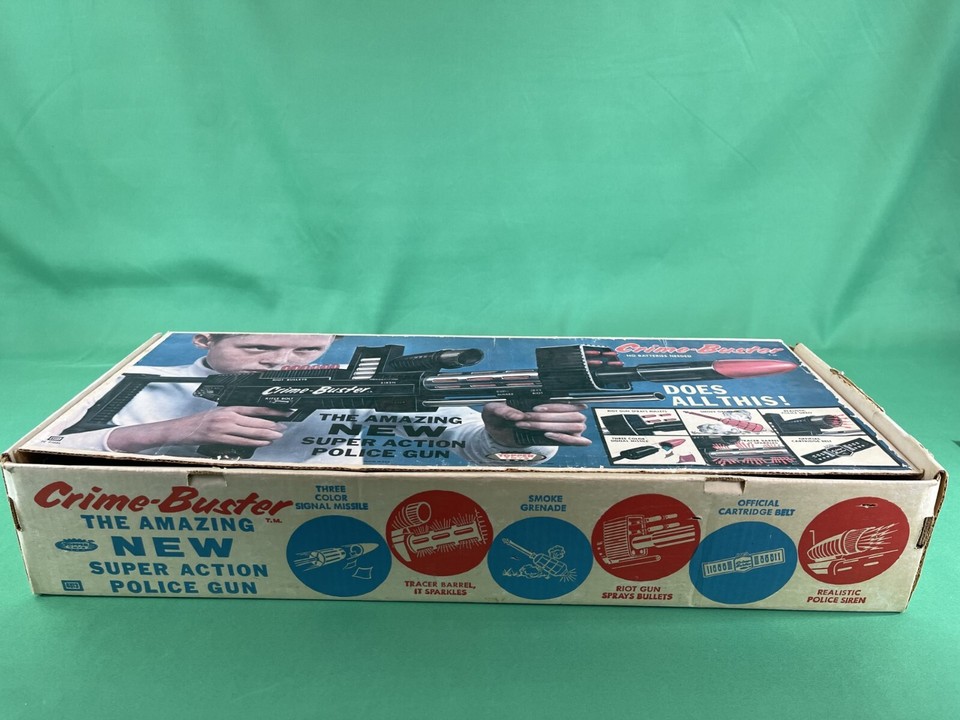 1965 Topper Crime Buster "Super Action Police Gun" toy! VERY NEAR NOS ...