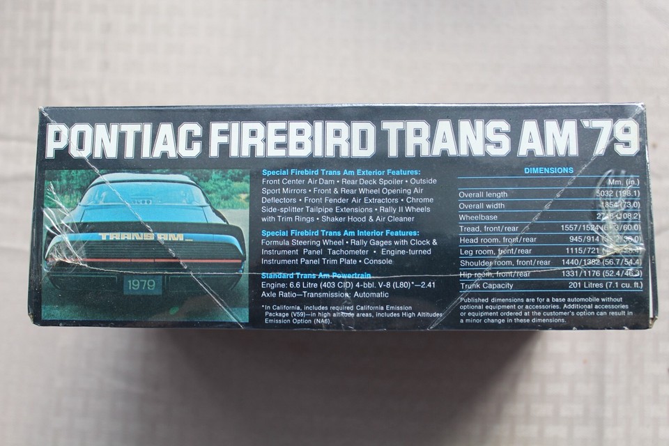 1979 Pontiac Firebird Trans-Am Dealer Promo Model Kit (Platinum) 1:25 ...