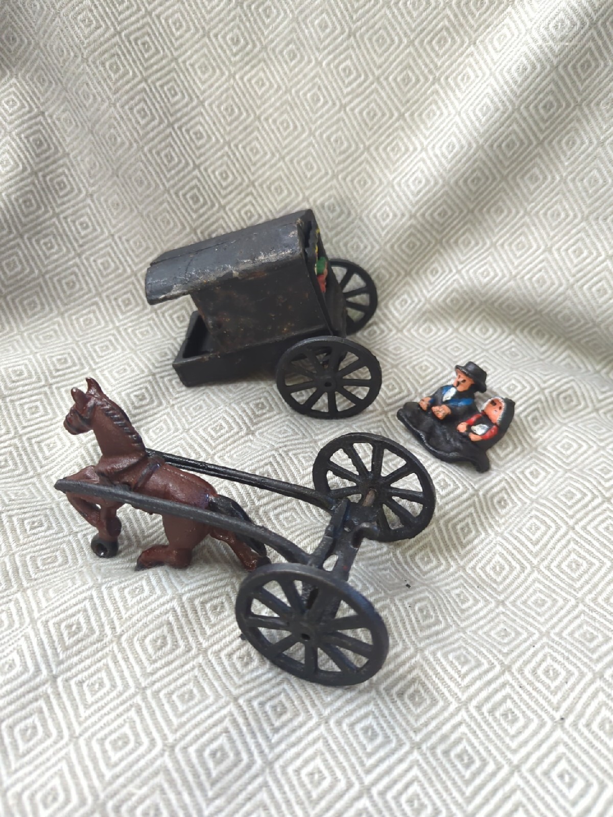 Vintage Toy Cast Iron Metal Amish Family on Horse Drawn Carriage Buggy ...