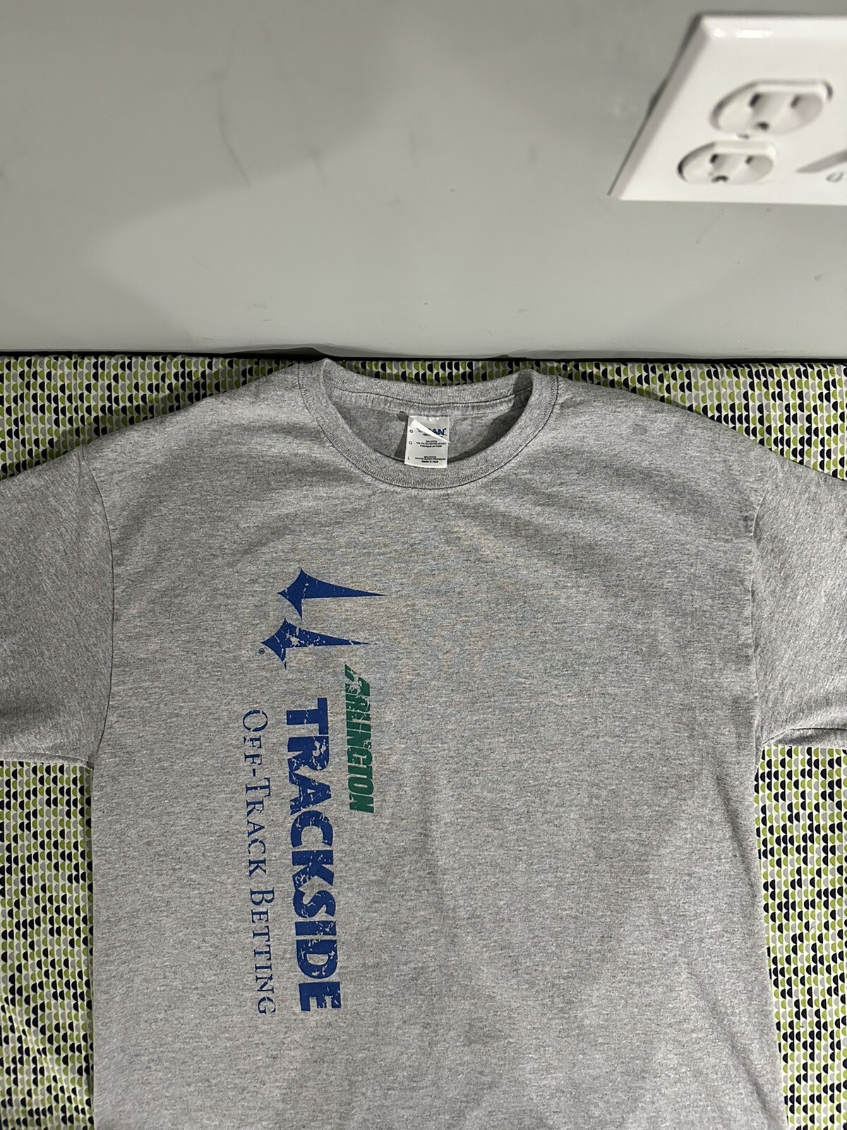 Arlington Park T Shirt Trackside Off Track Betting. Light Gray Large | eBay