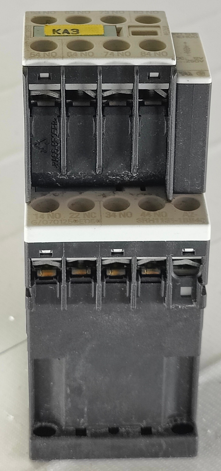 Siemens 3RH1131-1BB40 5Pole Contactor w 3RH1911-1FA40, 3RT1916-1EH00 ...