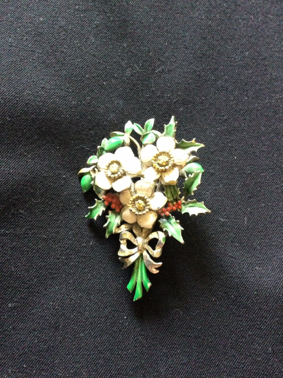 Signed Exquisite Brooch Birthday Series December Chri… - Gem
