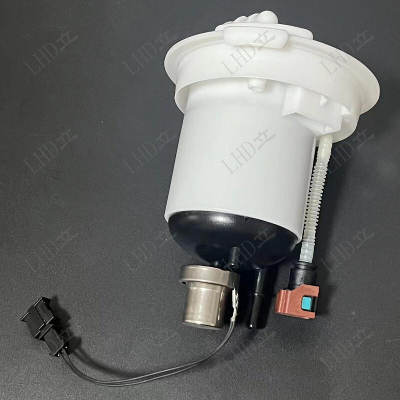 Fuel Filter Assembly WGC500150 For Land Rover Range Rover / Sport 2004 ...