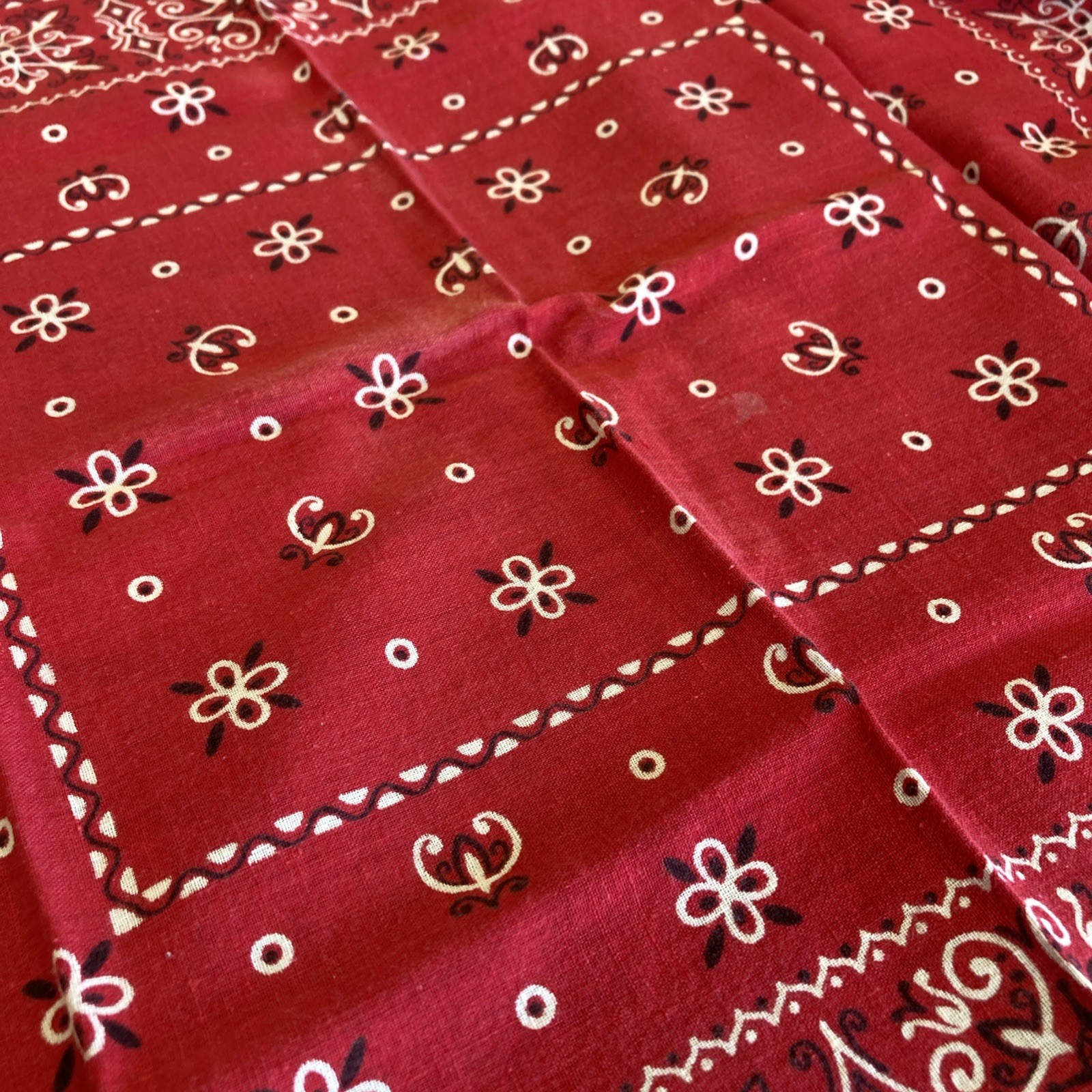 Vintage Elephant Trunk Up Red Fast Color Bandana Hand… - Gem