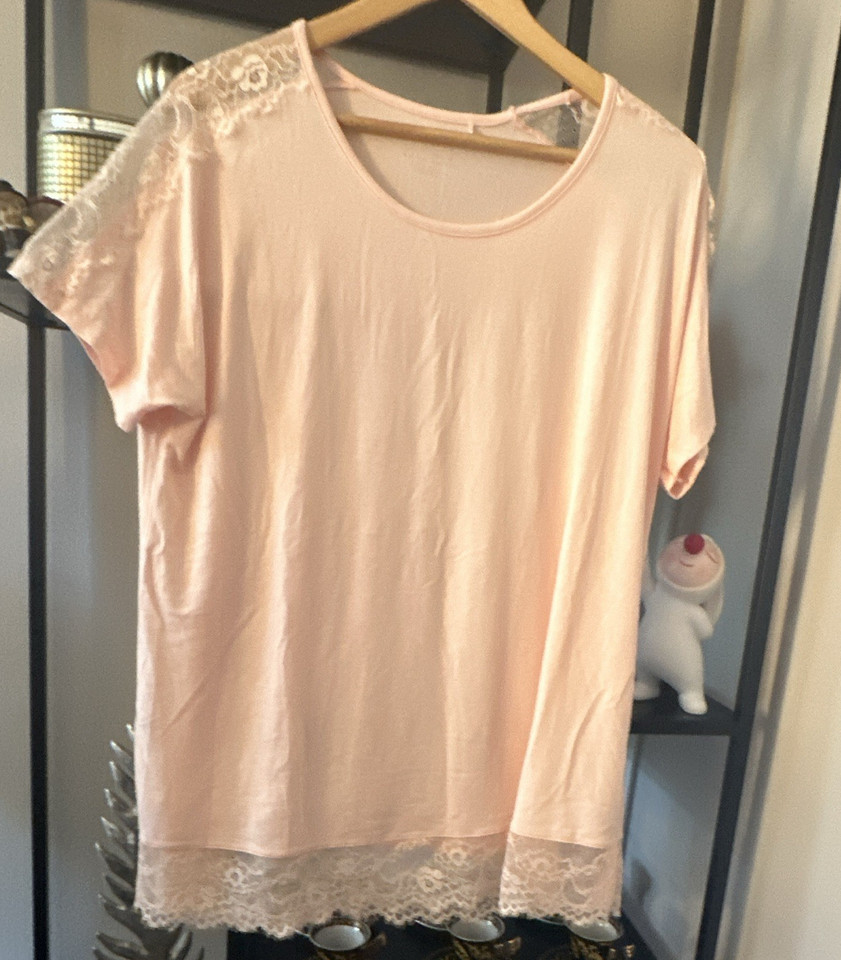 Damen T-Shirt Rosa Kurzarm Rundhals Spitze Akzente Trikot Gr. 46 ...