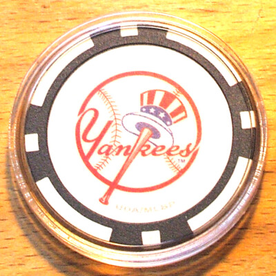 (1) New York Yankees Poker Chip Golf Ball Marker - Classic Chip - Black ...