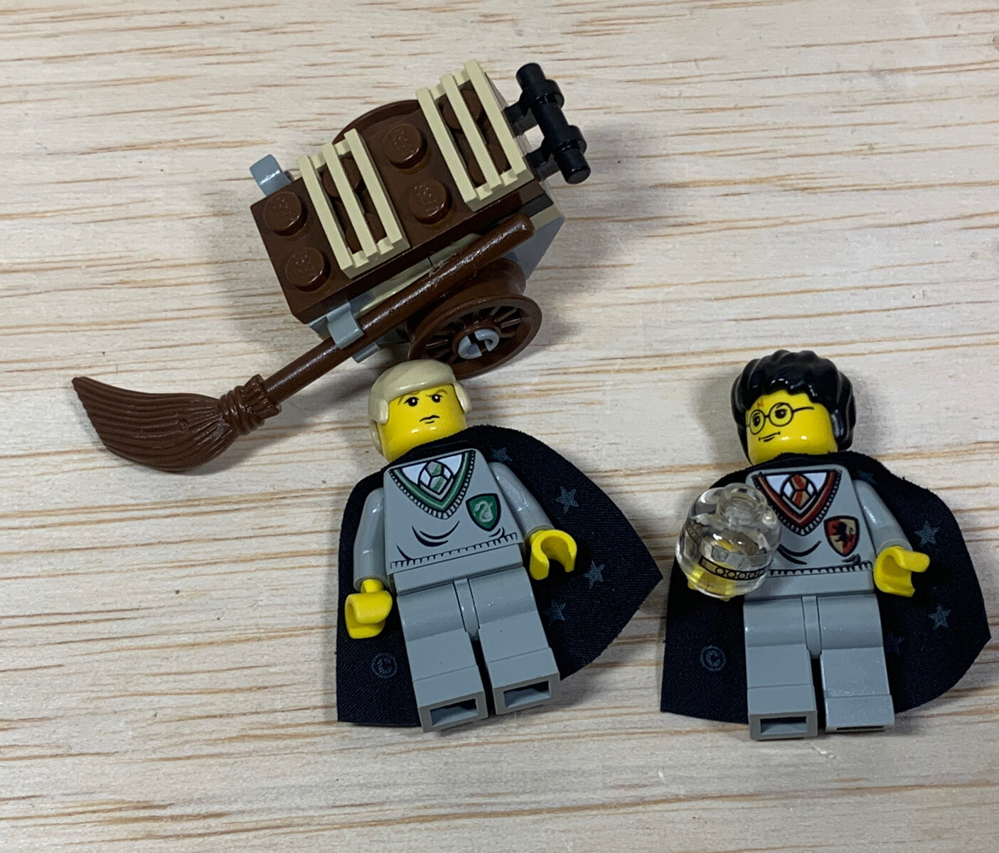 LEGO Harry Potter 4711 Flying Lesson Remembrall hp005 hp040 | eBay