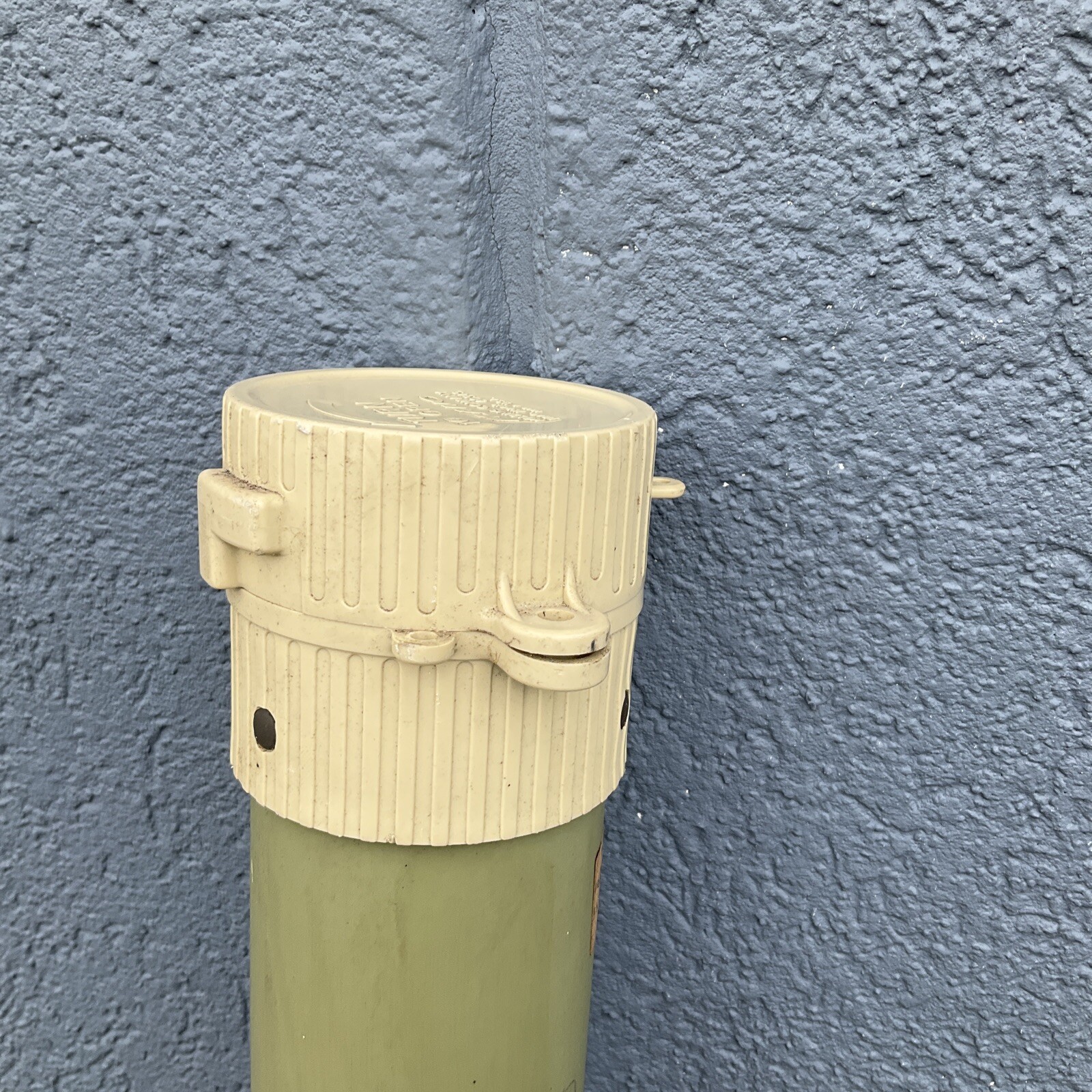 Plano Protect-A-Rod Model 3048 Fishing Rod Case Tube Lockable USA Up to ...