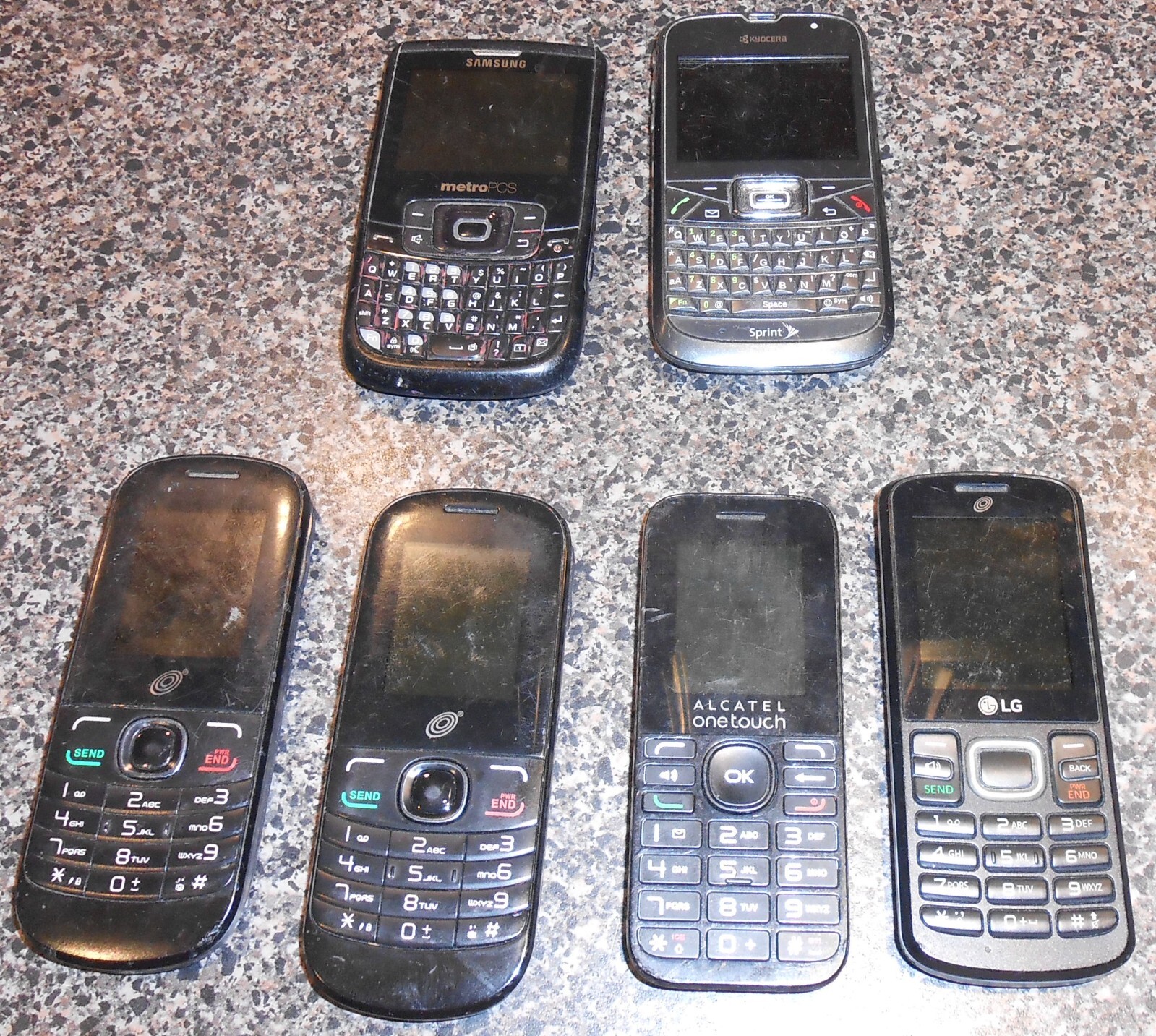 18 Phones, 8 Batteries, 23 Phone Cases 1 MP3 Player Pulse I860 Parts ...