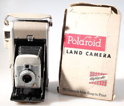 POLAROID MODEL 80A HIGHLANDER LAND CAMERA IN BOX | eBay