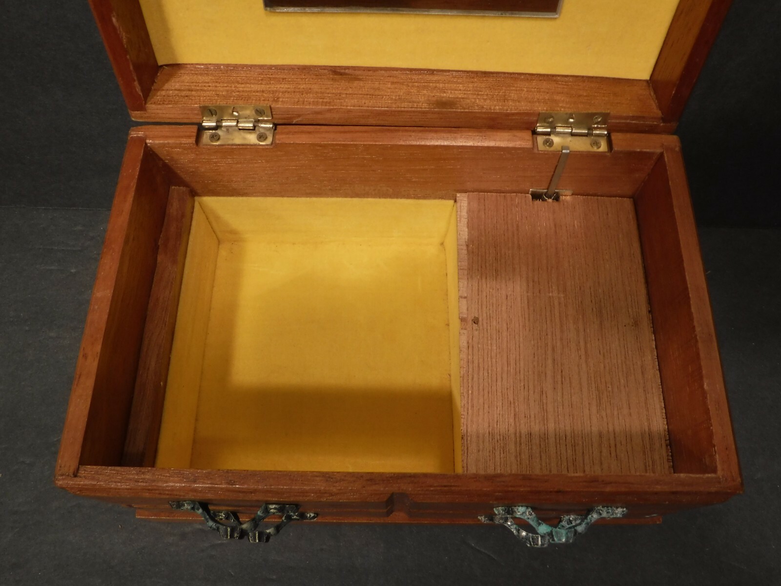 Wooden Flip Top Jewelry / Music Box With Yellow Felt Lined Interior ...